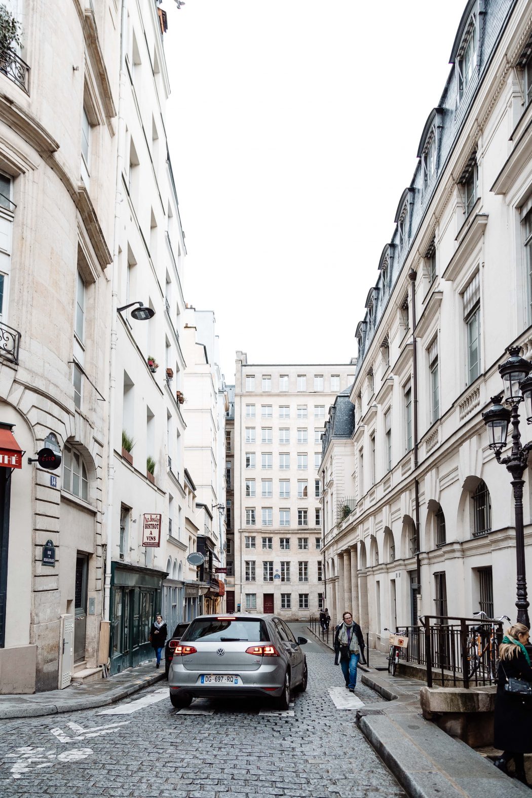 My first time in Paris - The Retro Penguin